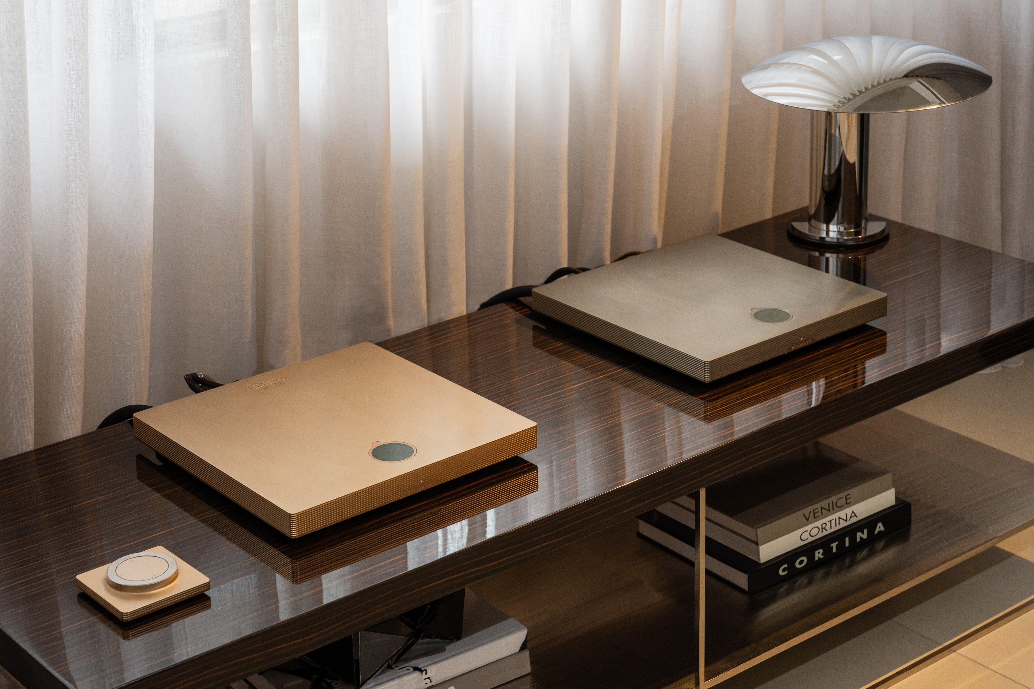 猶如演唱會的VIP座位！Devialet新擴大機帶來極致聆聽體驗 - VERSE